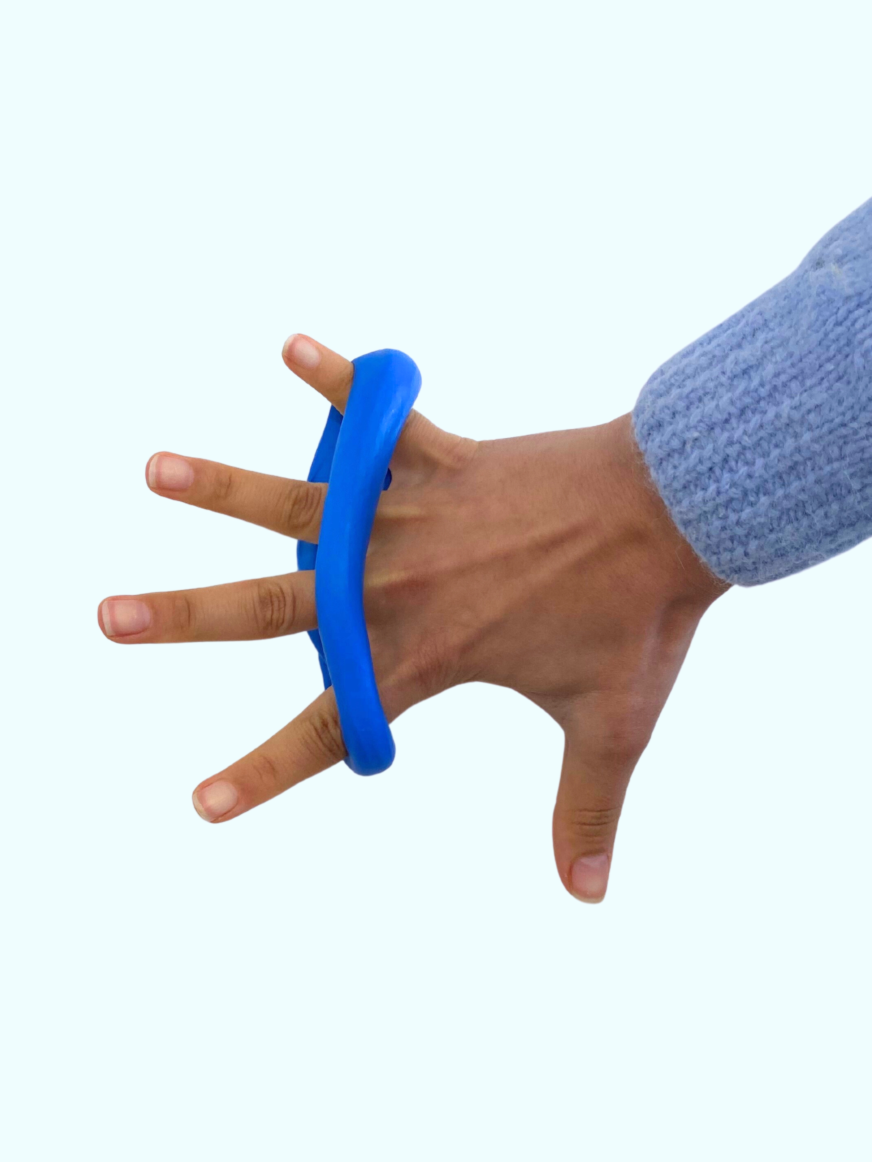 How putty can improve hand functionality | Southern Cross Care